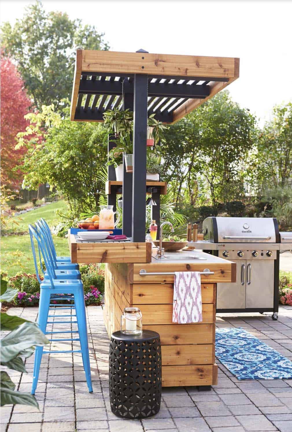 Small Backyard Ideas - Maximize Outdoor Space