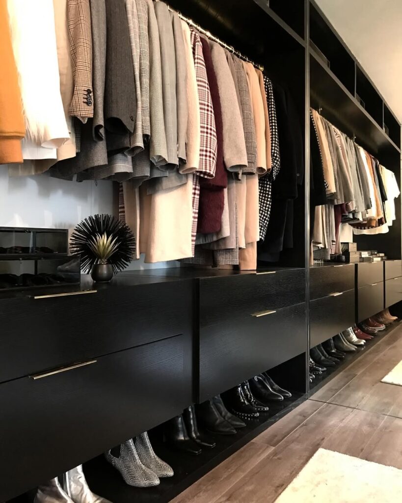 Modern Walk-In Closet Ideas: Stylish Storage Designs