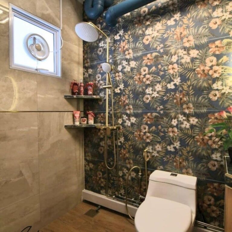 Bathroom Wallpaper Decorating Ideas: Elegant Updates
