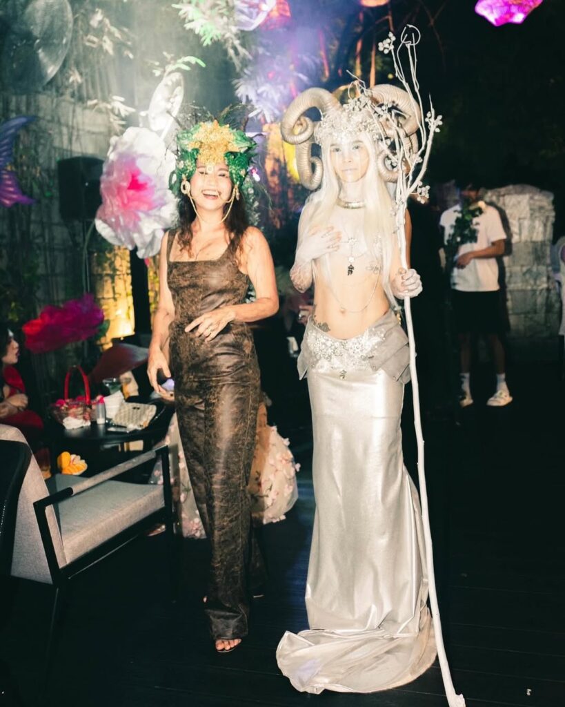 Masked Ball Costume Ideas: Elegant Masquerade Looks